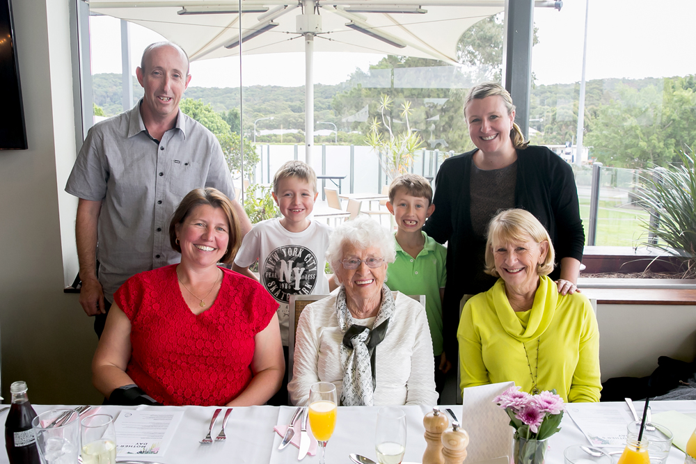 Mother's Day Mingara 2017 Photo Gallery - Mingara Recreation Club