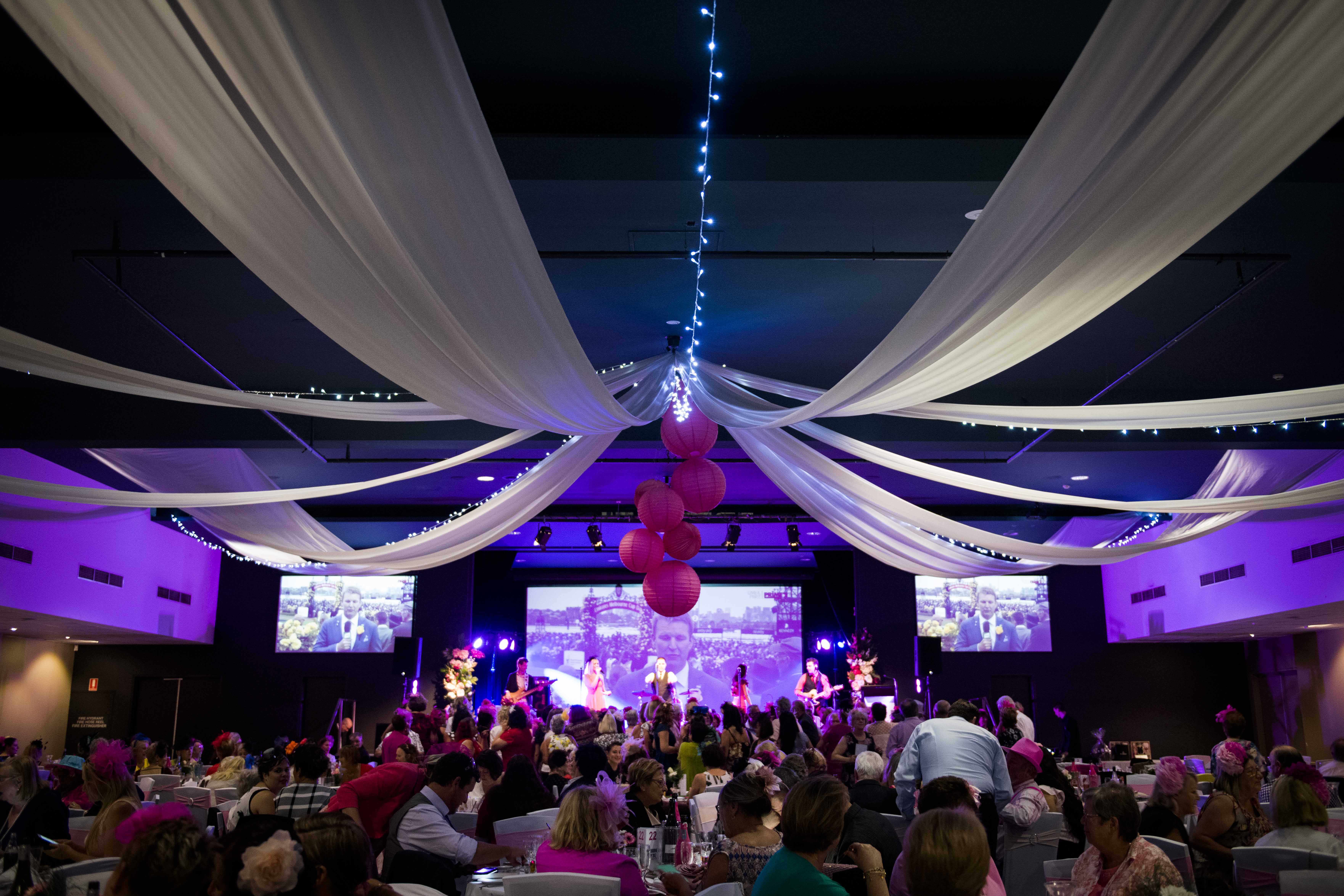 Mingara's Melbourne Cup Photo Gallery - Mingara Recreation Club