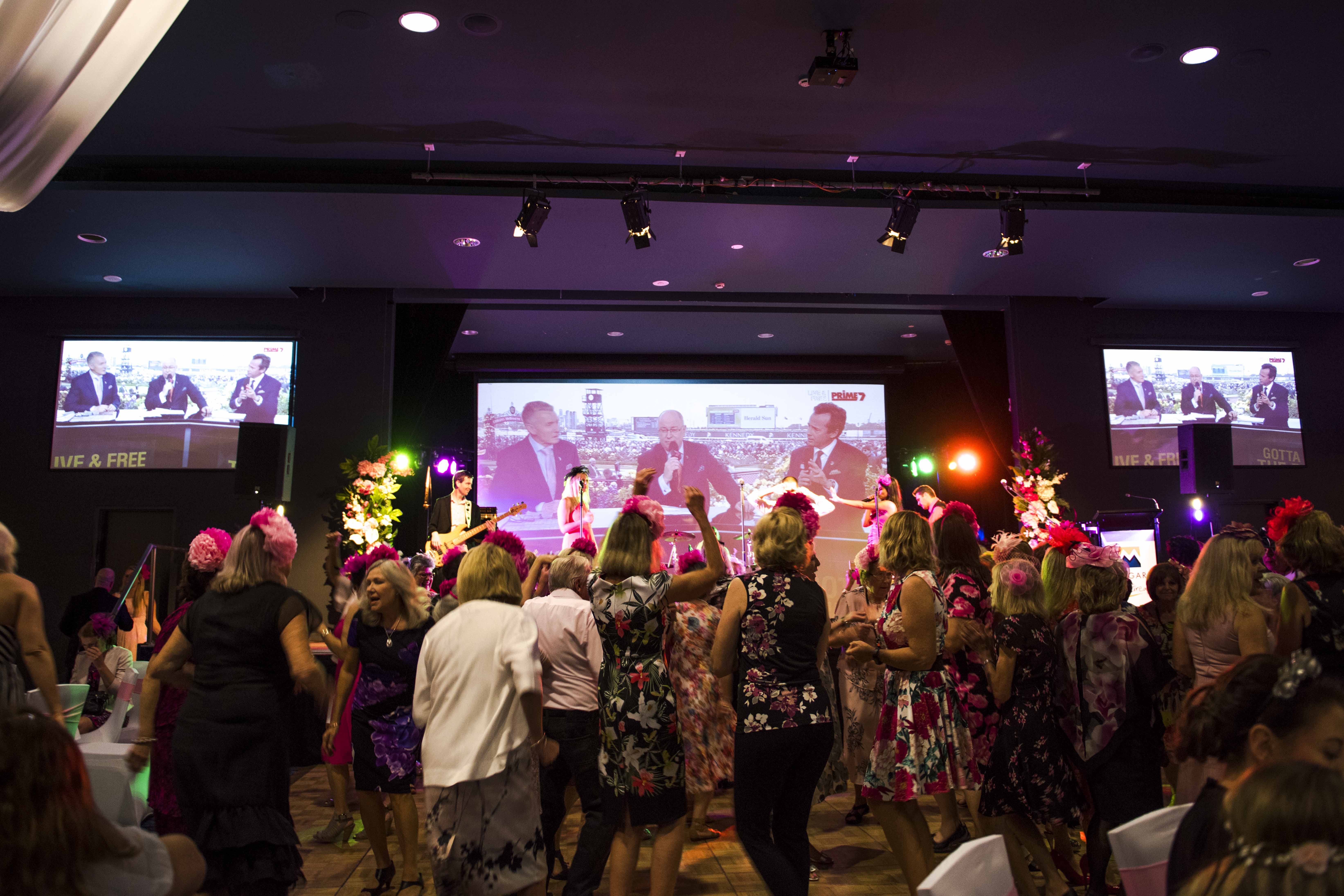 Mingara's Melbourne Cup Photo Gallery - Mingara Recreation Club