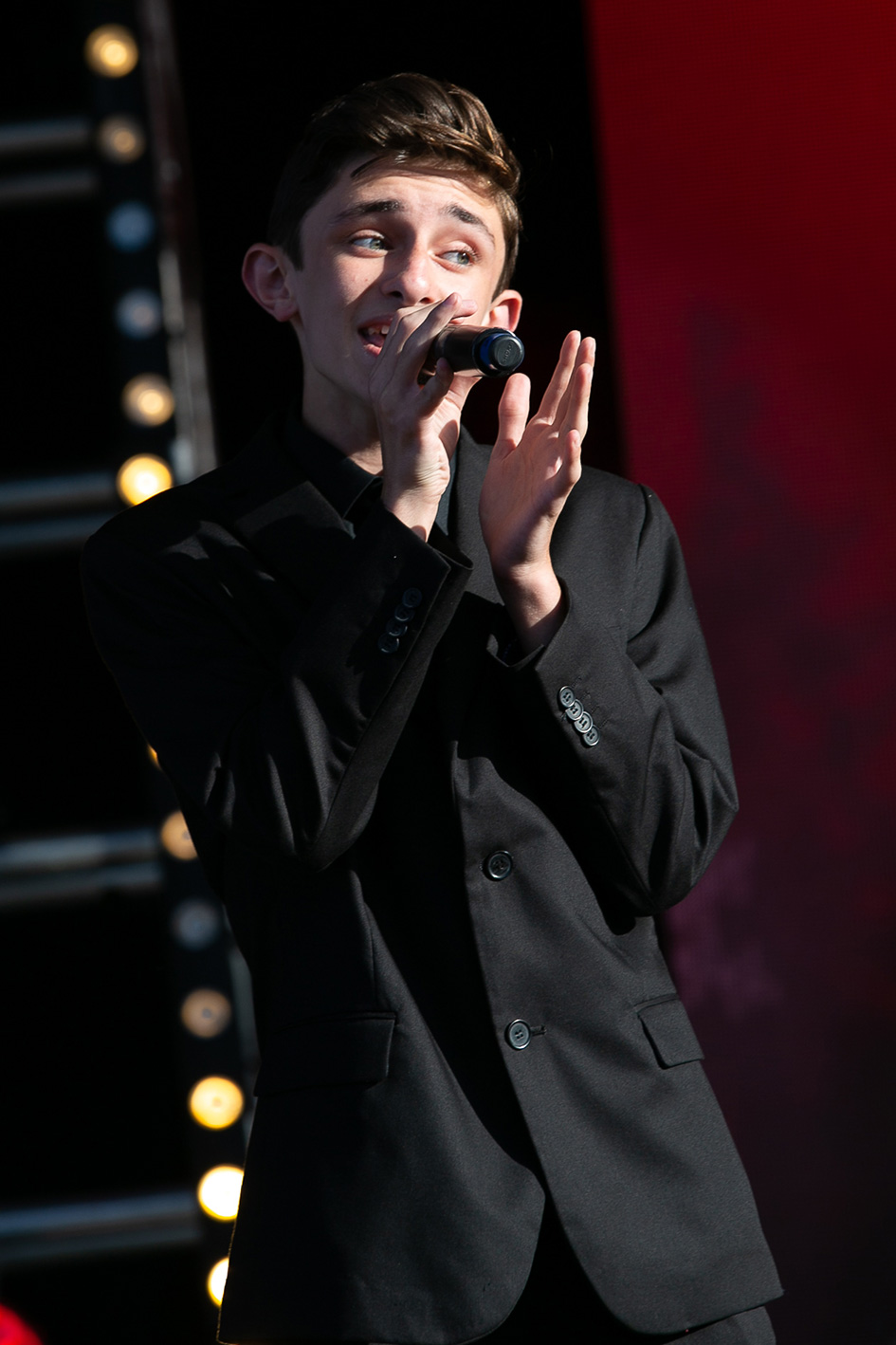 Mingara's Christmas Under The Stars 2018 - Mingara Recreation Club