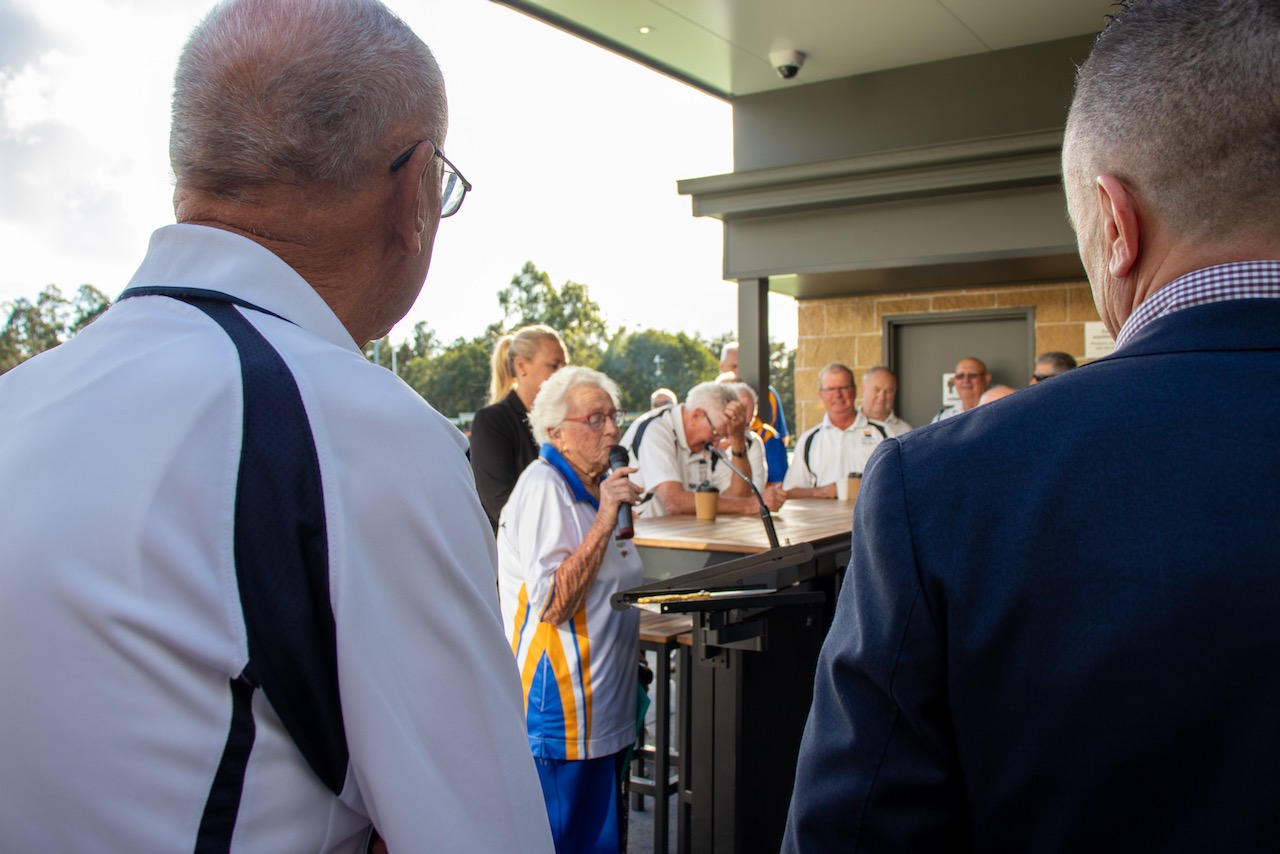 Introducing the Higgins-Hadley Bowling Green at Mingara - Mingara ...